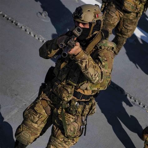 U S Navy SEALS East Coast Based U S Naval Special Warfare Flickr
