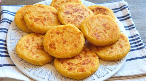 Arepas colombianas con queso receta fácil y rápida Anna Recetas Fáciles