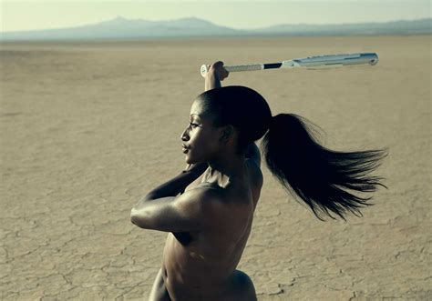 A J Andrews Nuda 30 Anni In ESPN Body Issue