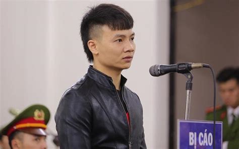 Mẹ ruột Khá Bảnh qua đời con trai giang hồ mạng lãnh án hơn 10 năm