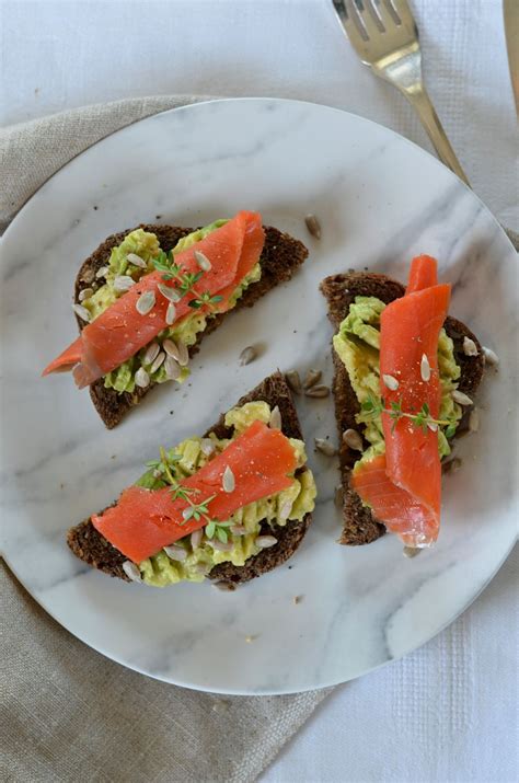 Toasts à l avocat et au saumon fumé Recette Tangerine Zest