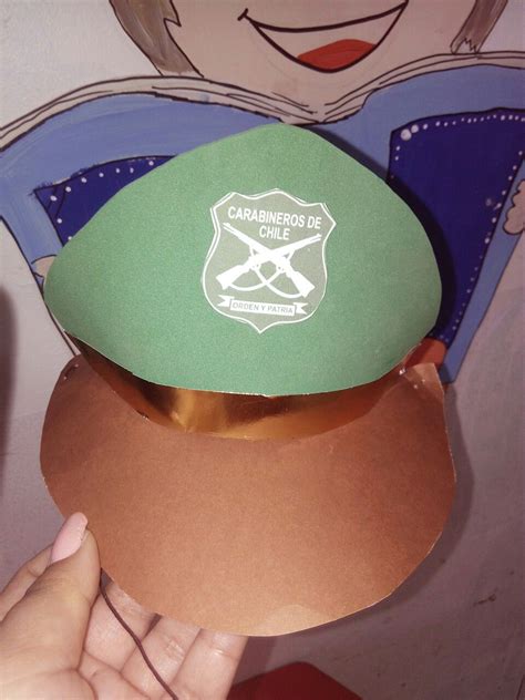 Oscuro agua Autenticación hacer gorra policia goma eva Por nombre