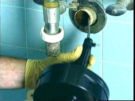 Incredibile Virus Maggioranza Scarico Lavandino Tappato Parte Inferiore