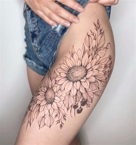 Flower Thigh Tattoo 02 TheFab20s