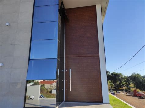 Foppa Esquadrias Produtos e Serviços Portas de Entrada em Alumínio