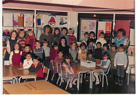 Photo de classe Derniere année maternelle de 1981 ECOLE MATERNELLE DU