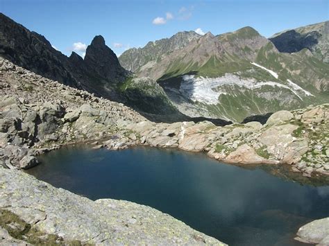 Salendo Verso Il Passo Leit Lago Varozzeira Fotos Hikr Org