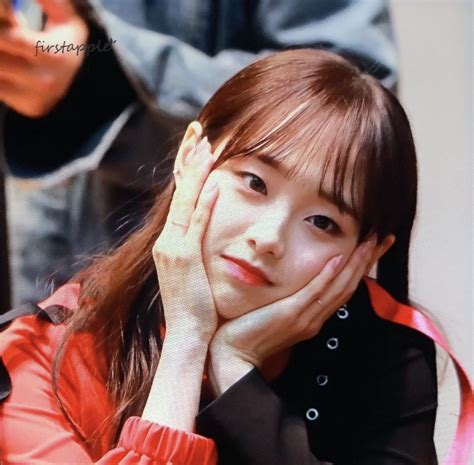 Loona Chuu Icon Lq Preview Messy Chuu Loona Kpop Aesthetic Messy