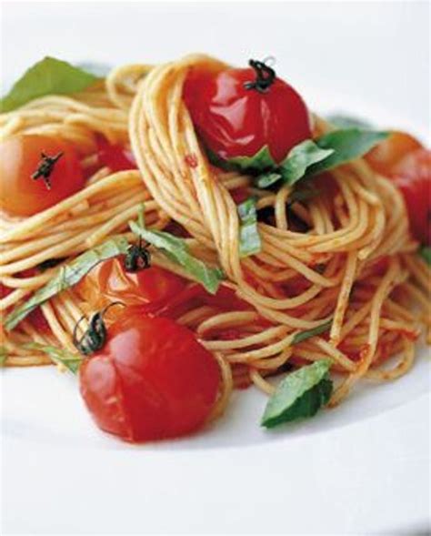 Spaghetti aux tomates cerises grillées pour 4 personnes Recettes Elle
