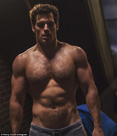 Henry Cavill Shirtless After Bulking Up For Batman V Superman Dawn Of