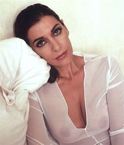Us Actress Marina Sirtis Pics Xhamster