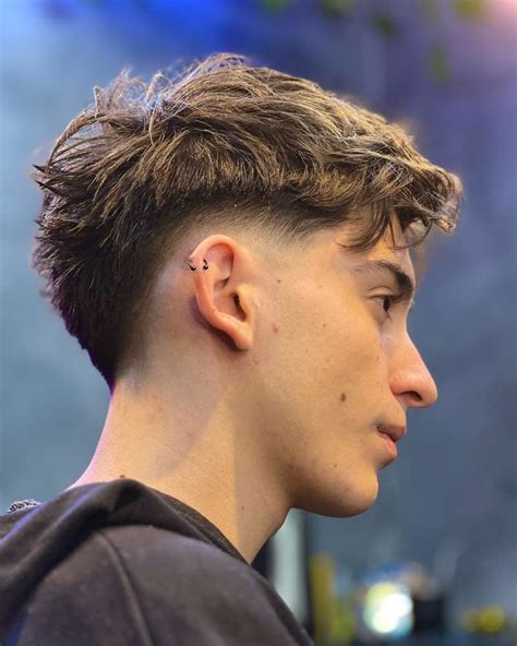 Descubre los 10 peinados más modernos para hombres con pelo lacio