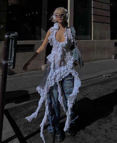 Pin By Ludmi On Experimental Fashion In 2023 Fashion Outfits Fashion