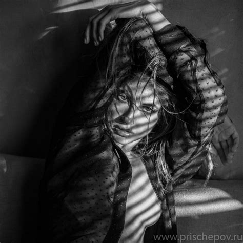Editorial Taya Vais By Alexander Prischepov