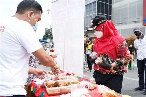 Wisata Kuliner Taman UMKM Bung Karno Tetap Buka