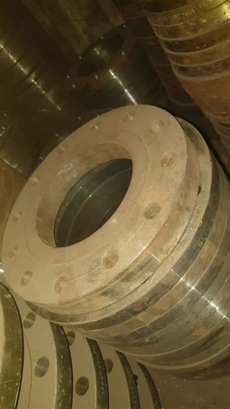 Stainless Steel CS A105 WNRF Flanges 150 ASME 16 5 1 2 NB X Sch 40 For