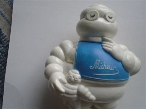 Se produkter som liknar Michelin gubbe med Barnet H på Tradera