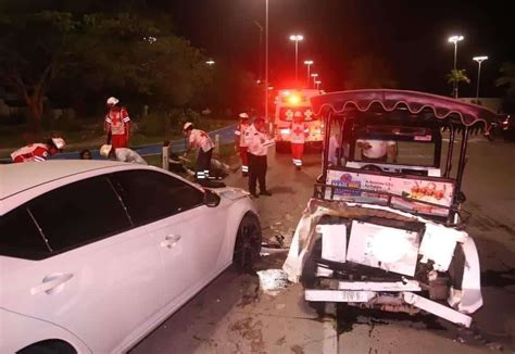 Choque entre pulmonía y automóvil en Mazatlán deja como saldo a tres
