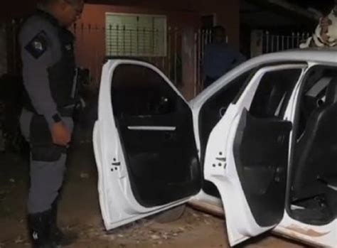 Bandidos invadem casa fazem limpa e trocam tiros a polícia em