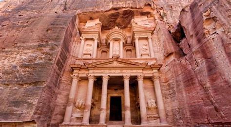Petra la ciudad oculta más deslumbrante de Jordania tallada en las