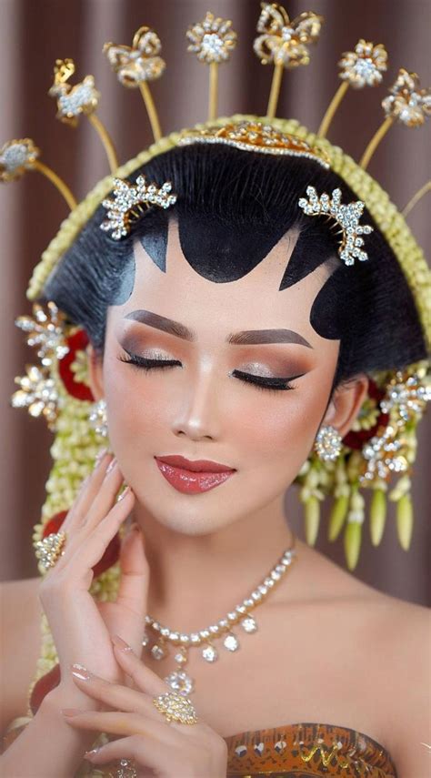 Pin Oleh Your Pin Di Single Di 2024 Pengantin Rias Wajah Pengantin