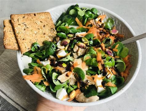 Ensalada Verde De Pollo Y Queso Fresco Receta Ekilu