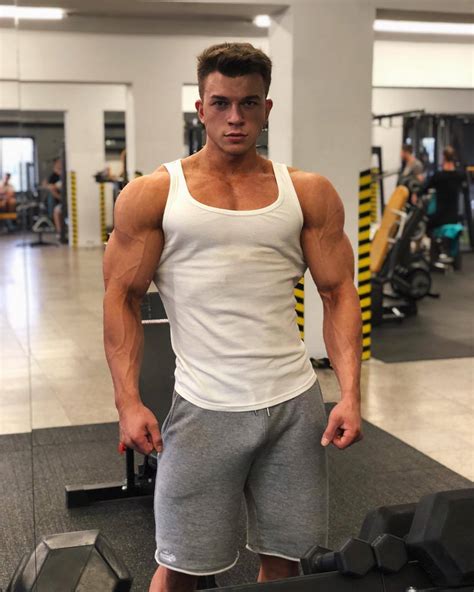 Addicted To Muscles On Tumblr Teen Hunk