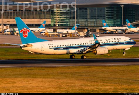 B 1923 Boeing 737 86N China Southern Airlines YZXL JetPhotos
