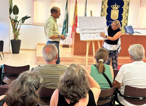 El Ayuntamiento de Fuengirola y los vecinos de la calle República