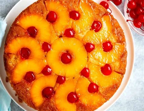 Receta de volteado de piña con cerezas Recetatorta