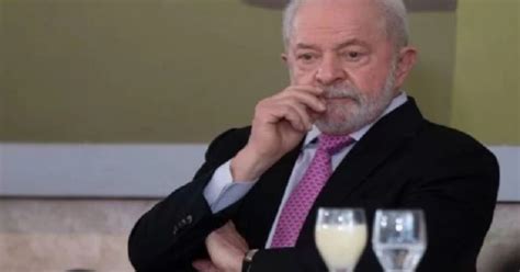 Vídeo Em meio a crise Lula vem a público reconhece erro grave e pede