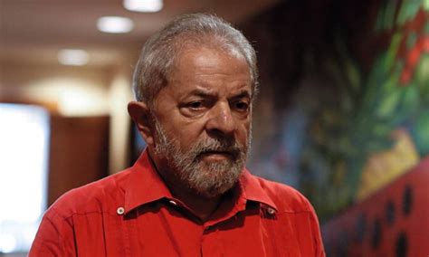 Datafolha 51 da população defende que Lula continue preso Jornal O