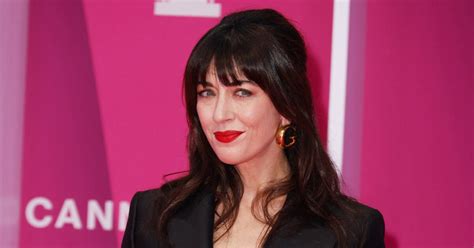 Nolwenn Leroy pose avec son fils Marin 6 ans à Marseille rare photo