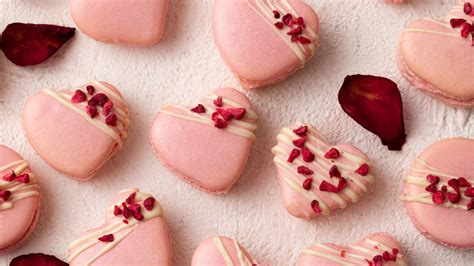 White Chocolate Raspberry Valentine S Day Macaron Recipe