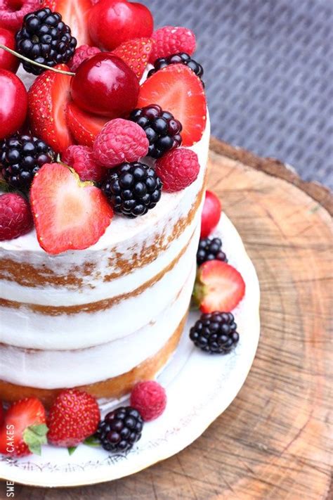 Naked Cake Aux Fruits Rouges Recette Biscuits Moelleux Aux Amandes