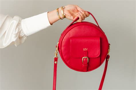 Tips Para Combinar Una Bolsa Roja Blog De Moda