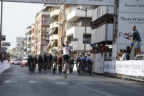 Nel Ricordo Di Simone Roganti Si Alza Il Sipario Sul 76 Trofeo