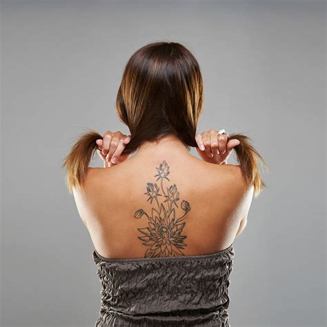 Aprender Sobre 80 Imagem O Que Usar Depois De Fazer Uma Tatuagem Br