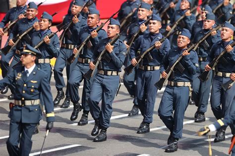 Fiestas Patrias Fuerza Aérea del Perú en la Gran Parada y Desfile