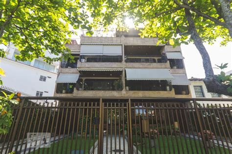 Condomínio em Rua General Sidônio Dias Corrêa 13 Jardim Oceânico