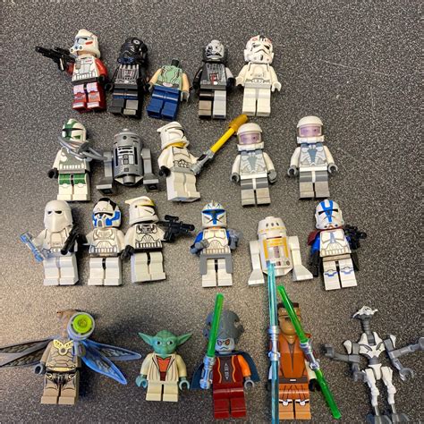 Se produkter som liknar Lego Star Wars gubbar figur på Tradera