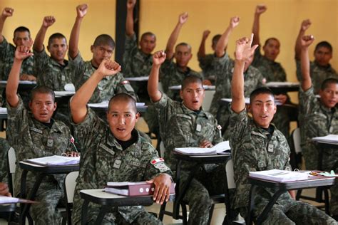 Dentro Del Servicio Militar