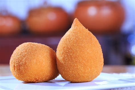 Coxinha De Frango 125 Gr Crua Mania Foods