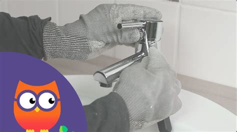 Comment réparer un mitigeur qui fuit à la base et changer sa cartouche