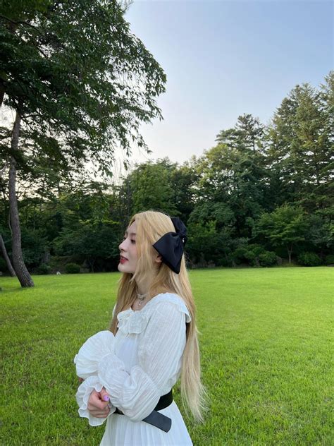 Seeun Thailand Slow On Twitter Weverse Update