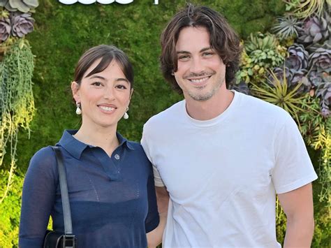 Is Logan Lerman Engaged Logan Lerman And Girlfriend Analuisa Corrigan Are Engaged