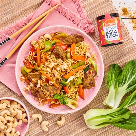 Rezept für leckere Asia Nudelpfanne mit Rindfleisch Ostmann