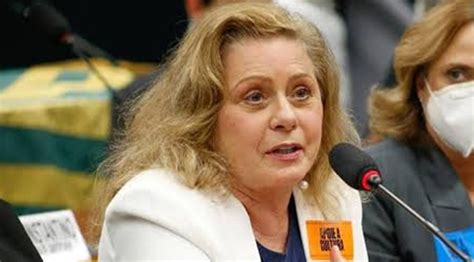 Vera Fischer Abandonou As Drogas E Aos Anos Rejuvenesceu