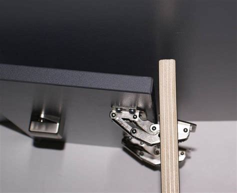 CHARNIERE DE MEUBLE A RESSORT PISTON 92 2 pièces