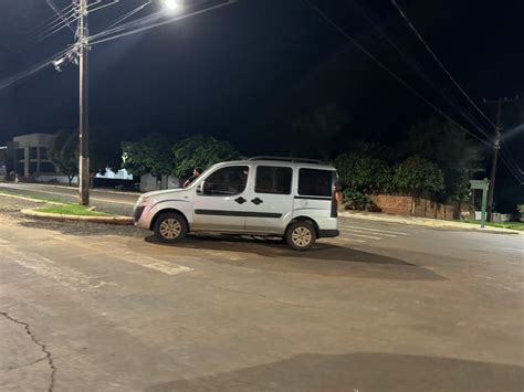 Um morre e dois ficam feridos em Santa Helena após homens passarem